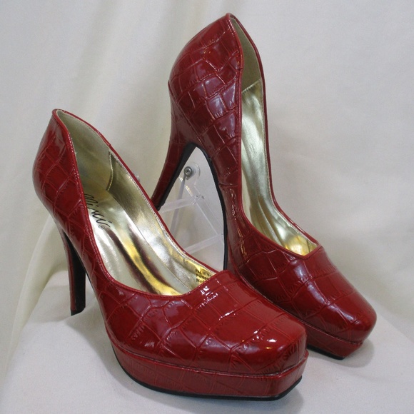 Bellini | Shoes | Bellini Womens Red Crocodile Heel Sz 7 M Palm Bay ...